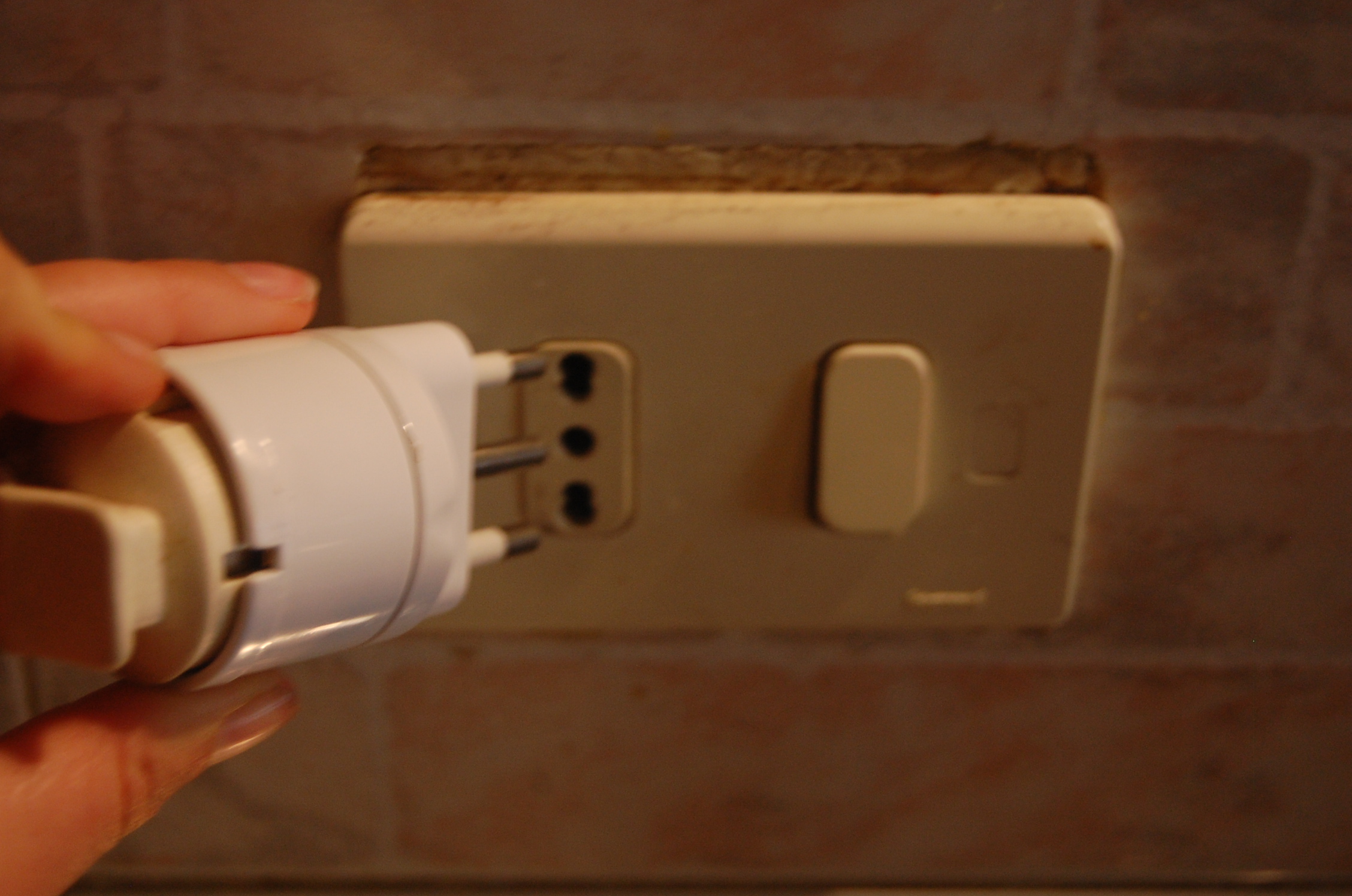 The Problem With Italian Plugs An American In Rome The Problem With Italian Plugs An American In Rome