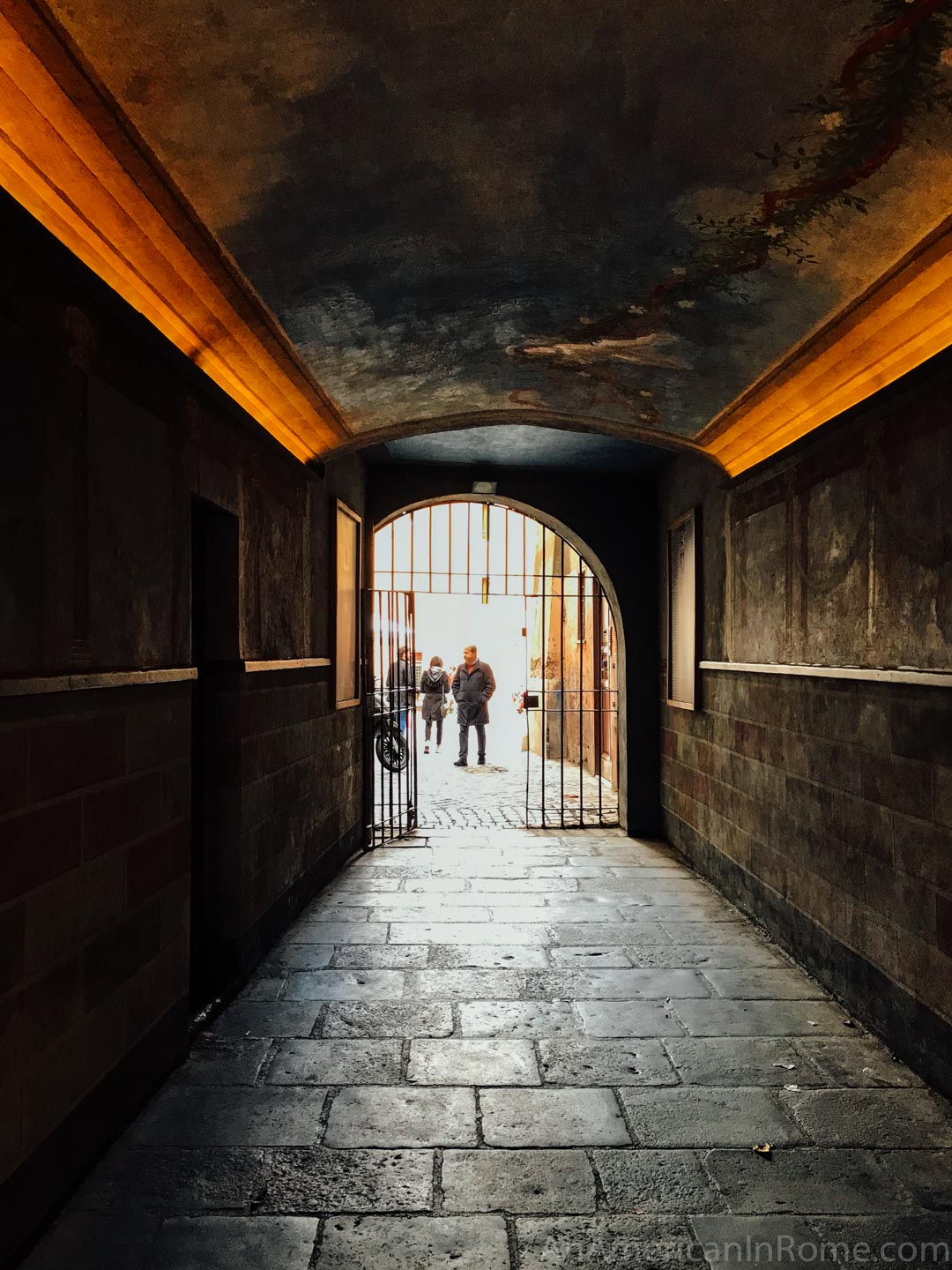 Unexpected Rome: Secret Passage Near Campo de' Fiori - An American in Rome